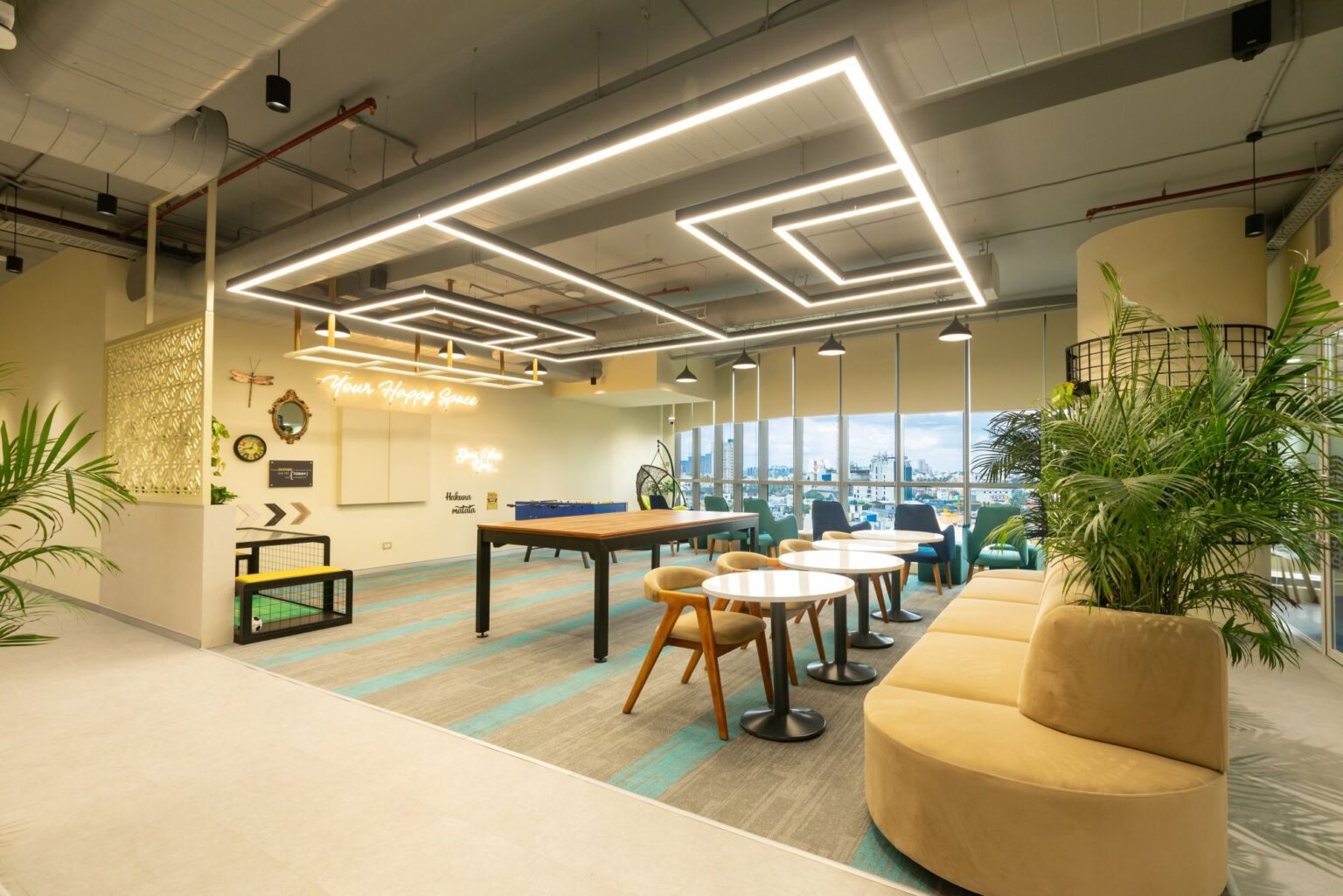BizzHub Elanz – Top Coworking Space for Rent in North Bangalore